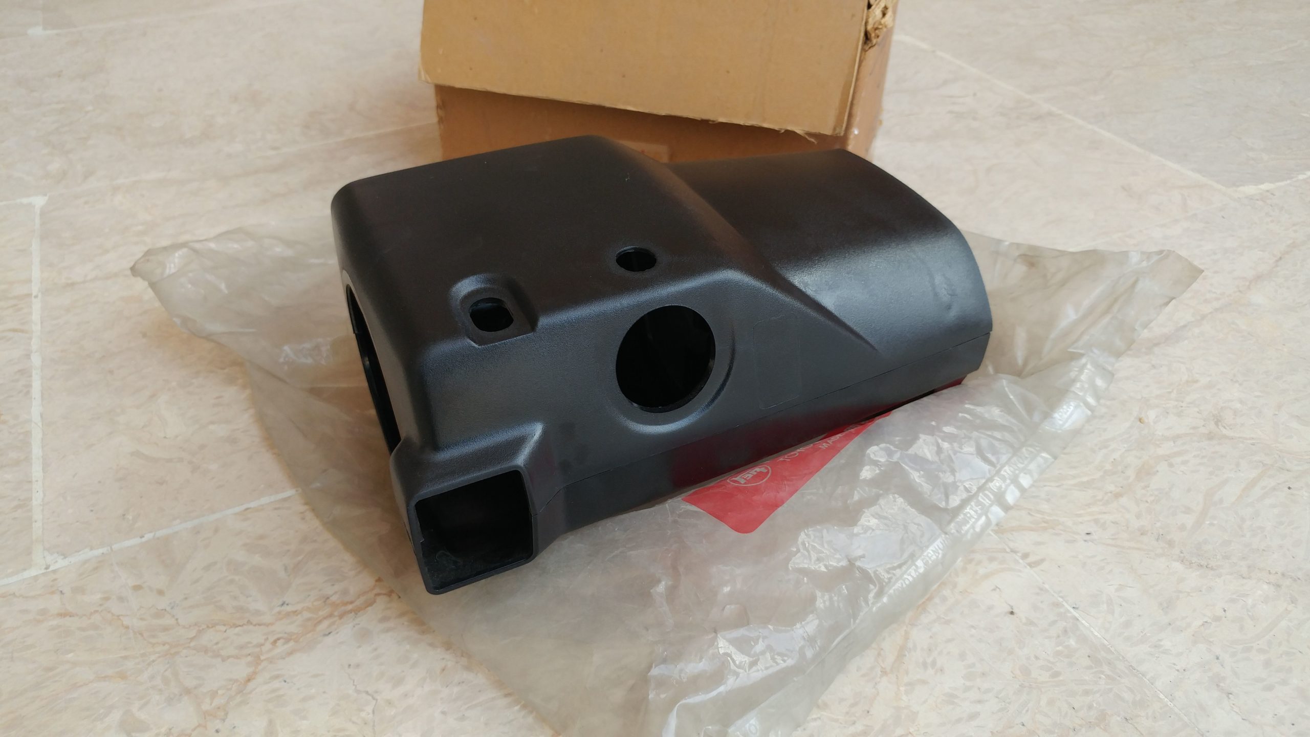 Steering Column Cover For RHD corolla 1975-79 - Autoparts Complex