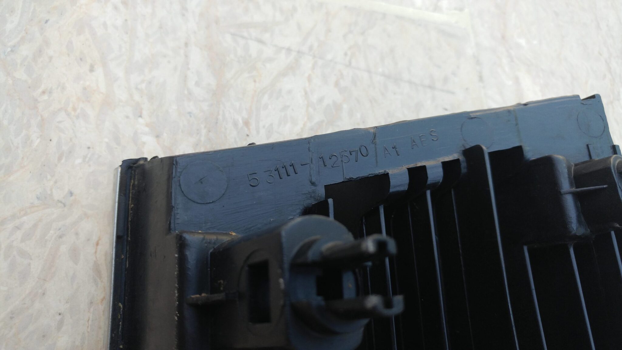 Toyota corolla slant front ke70 (Sedan/Wagon) Front Grille (53111-12570 ...