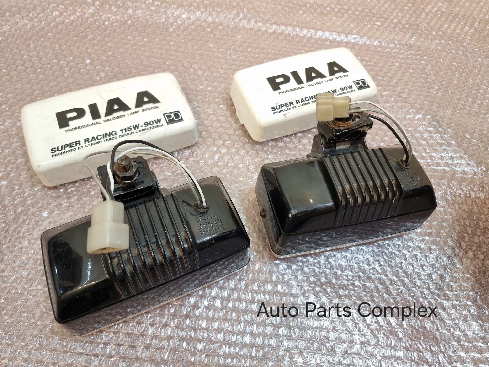 PIAA Super racing Old school Fog lamps with covers - Autoparts Complex