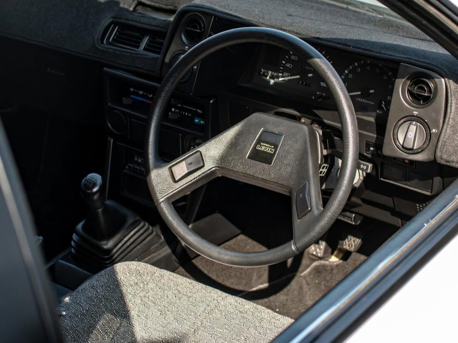 Corolla Ae85 Ae86 AE82 Steering wheel in brown - Autoparts Complex