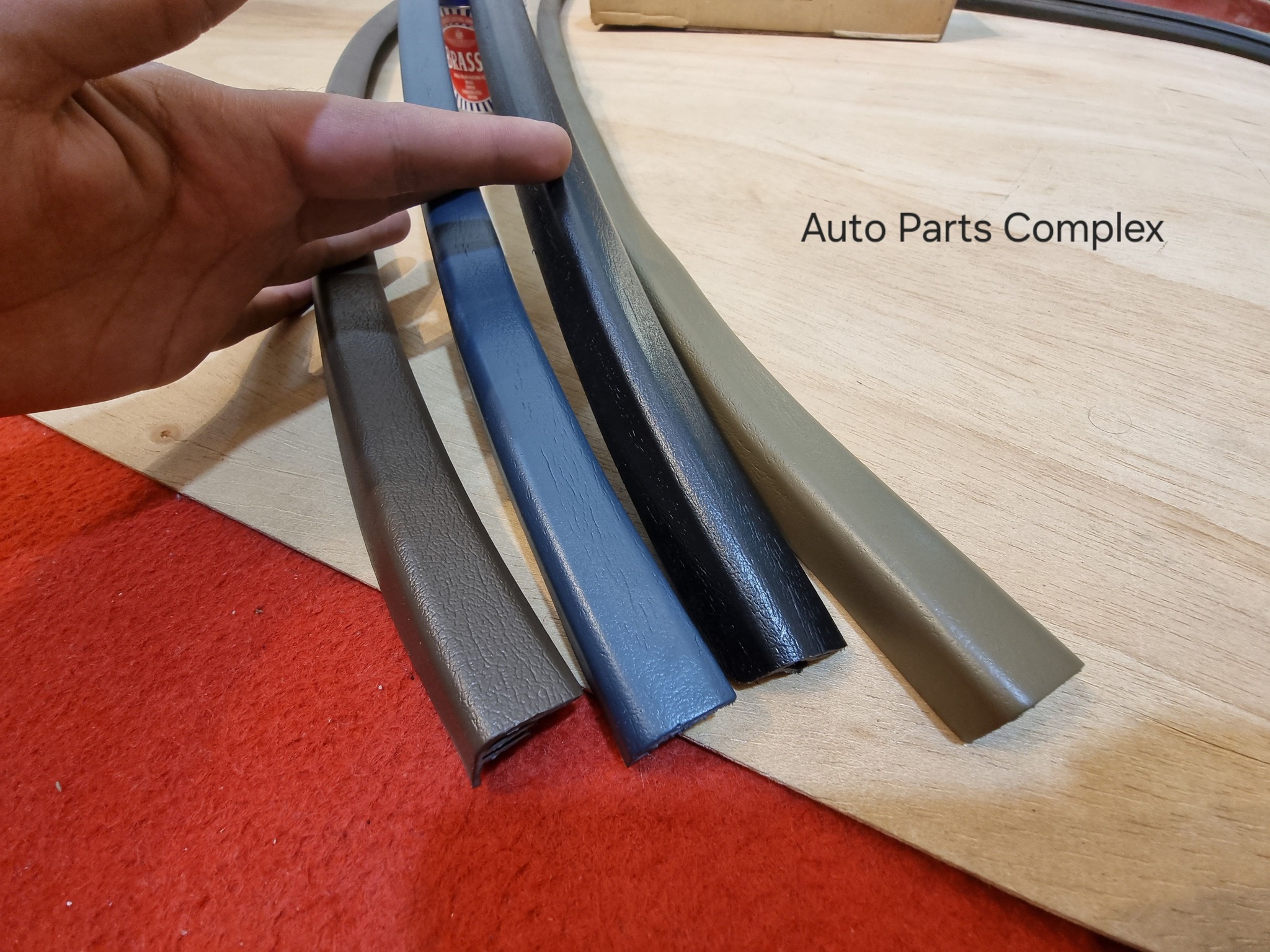 Corolla 1980-83 Ke70 Te72 headliner front trim moulding - Autoparts Complex