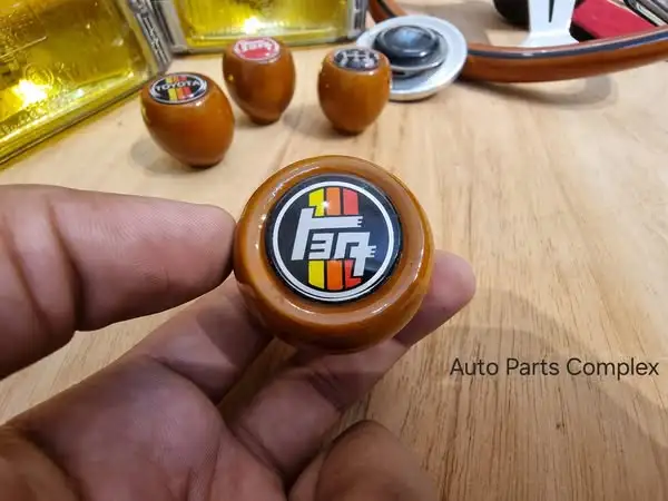 Wooden old-school shifter knobs (Brown) - Autoparts Complex