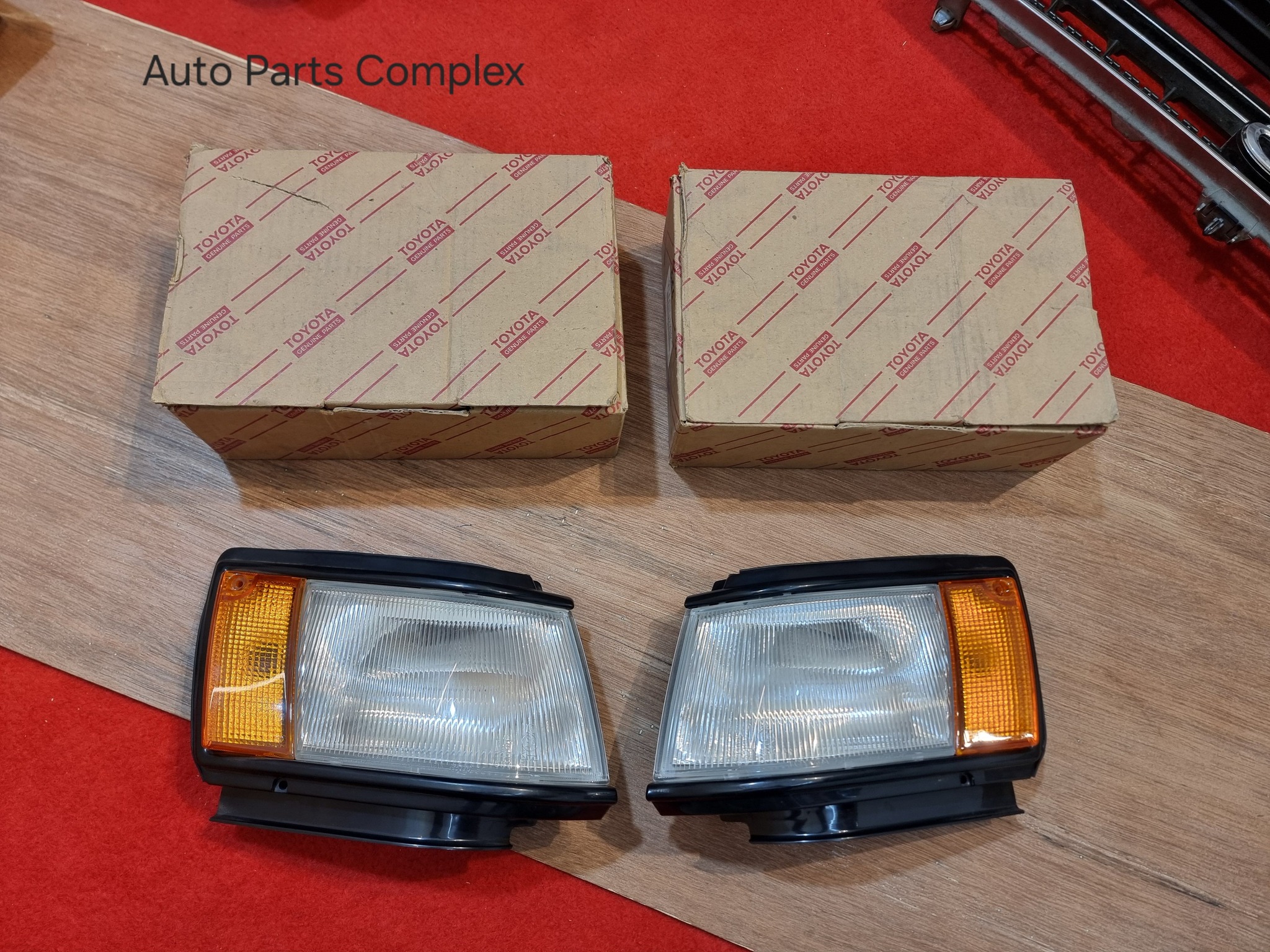 Ae86 levin New OEM parking lamps pair - Autoparts Complex