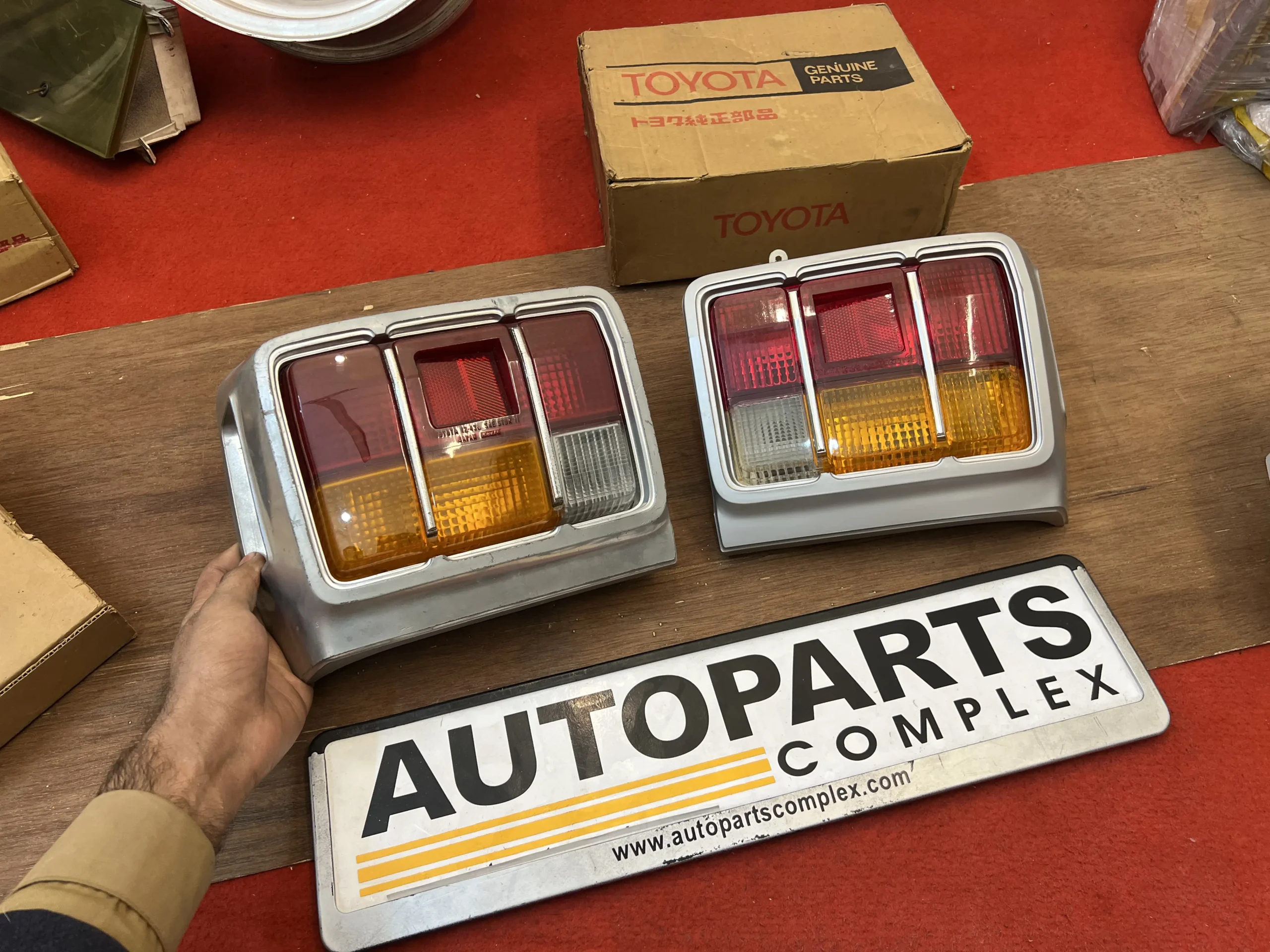 Super rare Corolla 1971 1972 1973 KE20 TE21 tail lights - Autoparts Complex