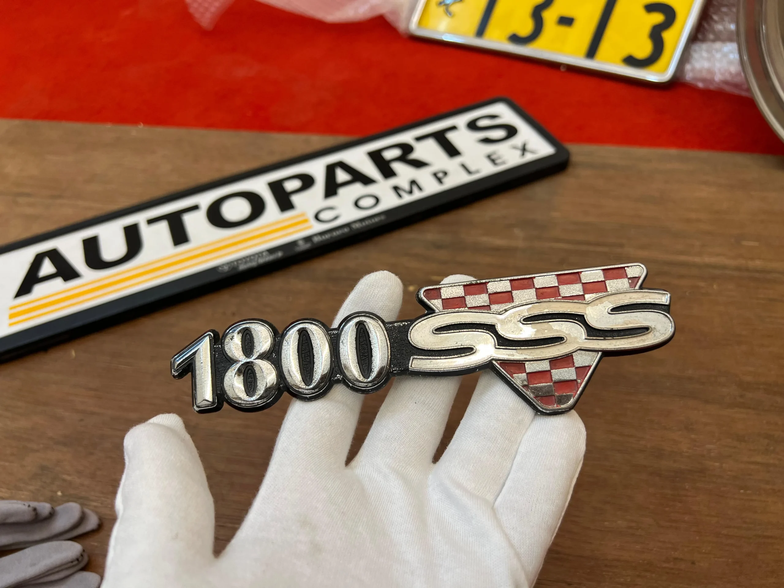 Datsun Bluebird 510 1967 - 1973 1800 SSS badge. - Autoparts Complex