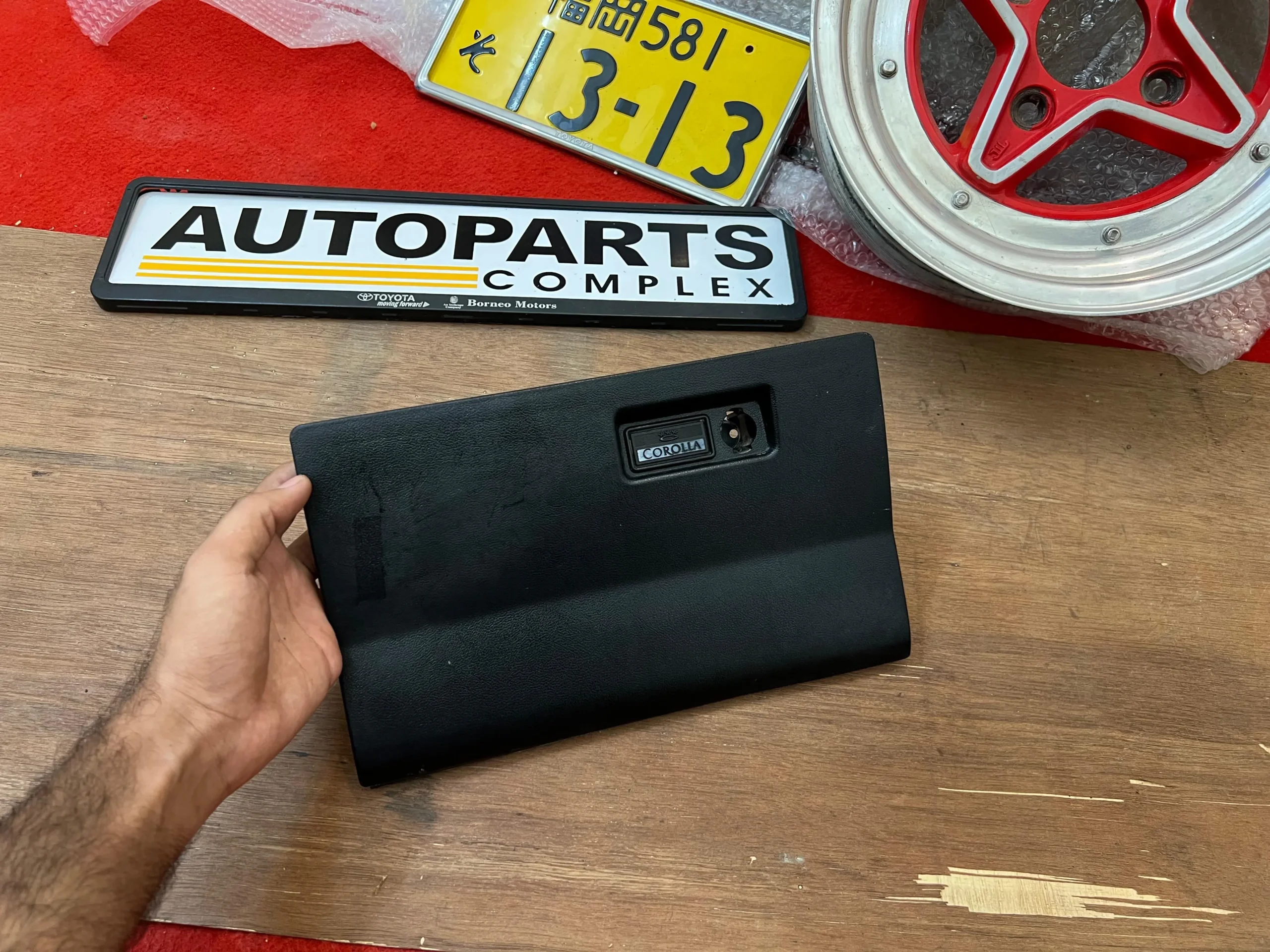 Corolla Ke30 Ke35 Ke36 glove compartment door - Autoparts Complex